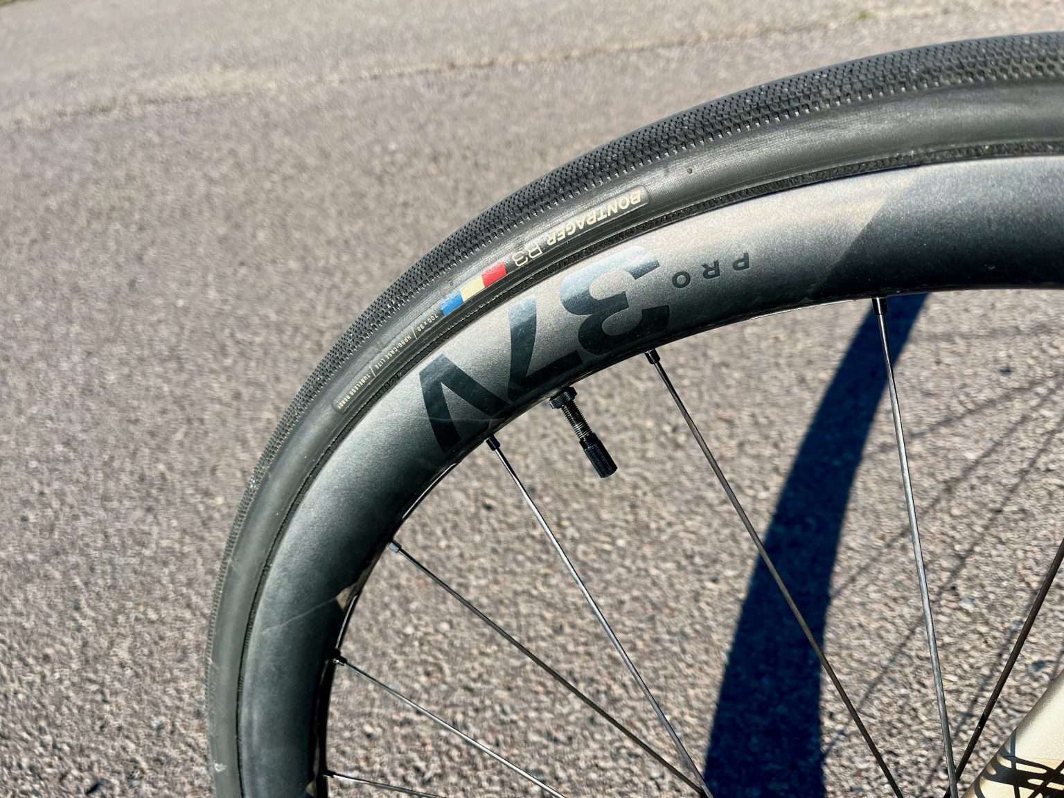 Review: Bontrager Aeolus Pro 37V TLR Wheelset - FeedTheHabit.com